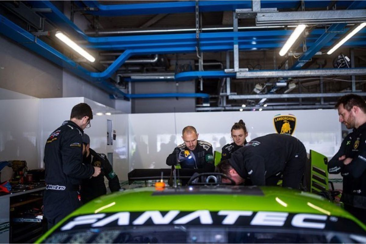 GRT Grasser-Racing-Team – Partners Magicmotorsport